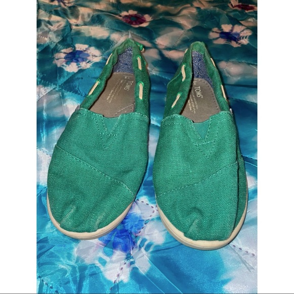 Toms | Shoes | Green Toms With Drawstring Back | Poshmark